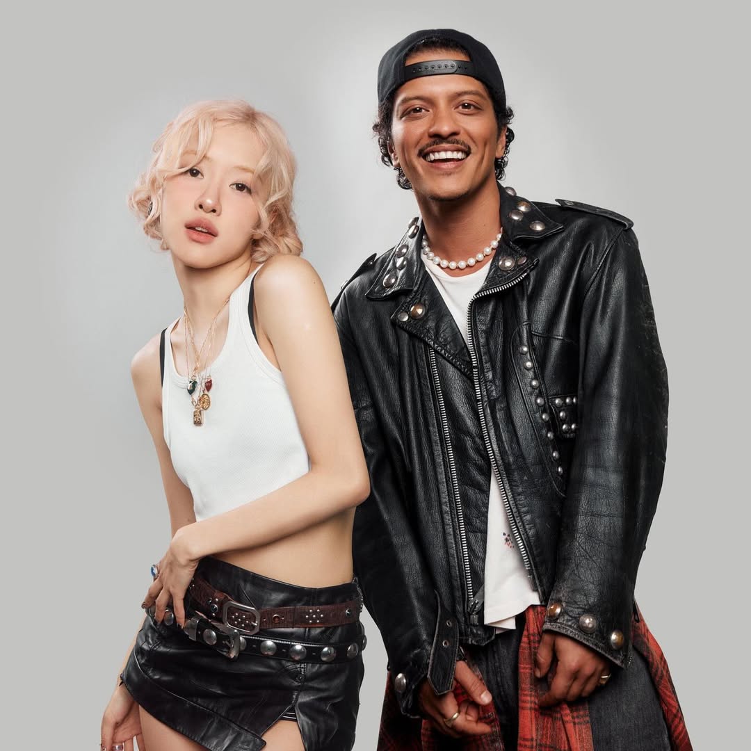 Nuevas fotos de #ROSÉ y Bruno Mars para APT.!💓🔥APT OUT NOW#ROSÉ_BRUNO ...